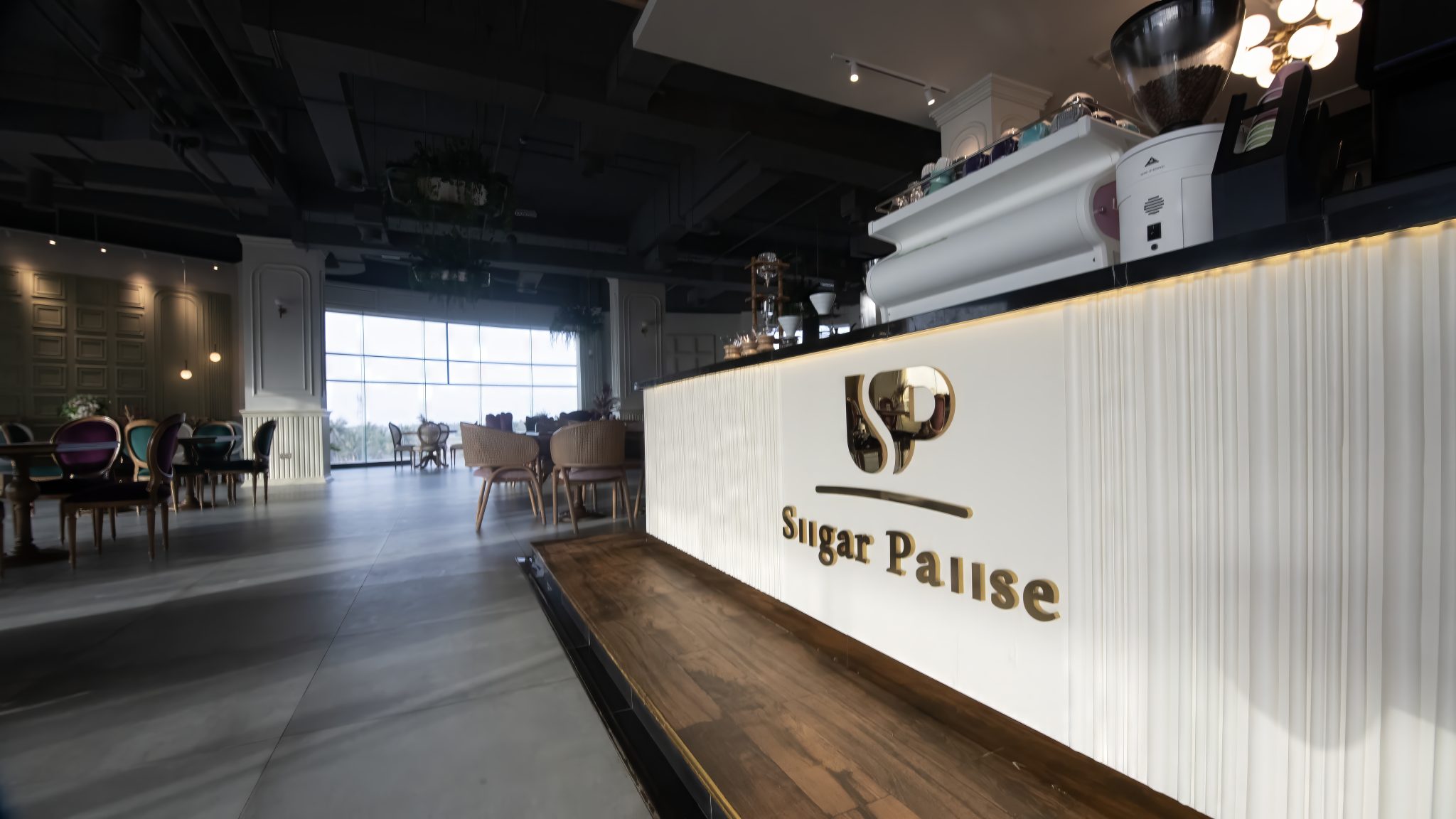 Restaurants & Café Shops in Salalah Grand Mall – Dine, Sip & Relax